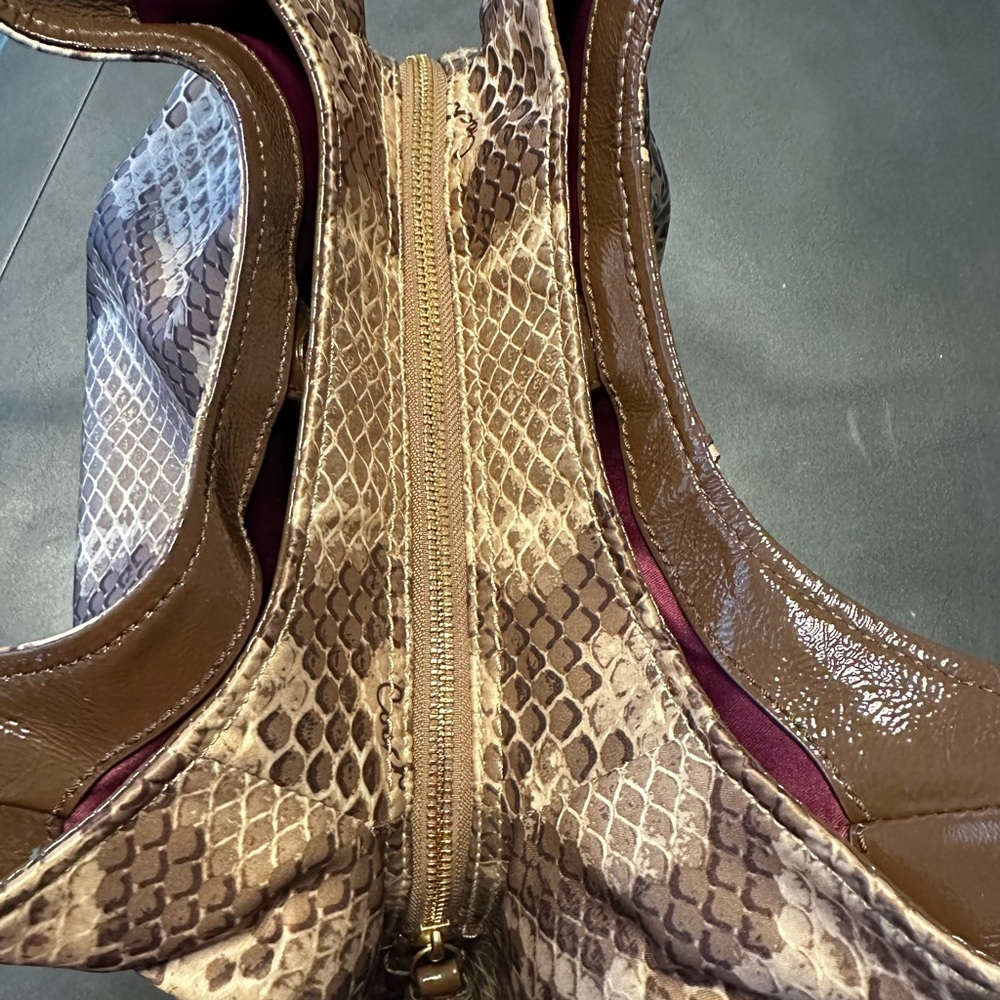 Coach Madison Snake Print Maggie Shoulder Bag - Gem